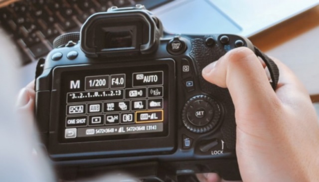 Teknik Dasar Fotografi: Cara Setting Segitiga Eksposur di Kamera DSLR ...